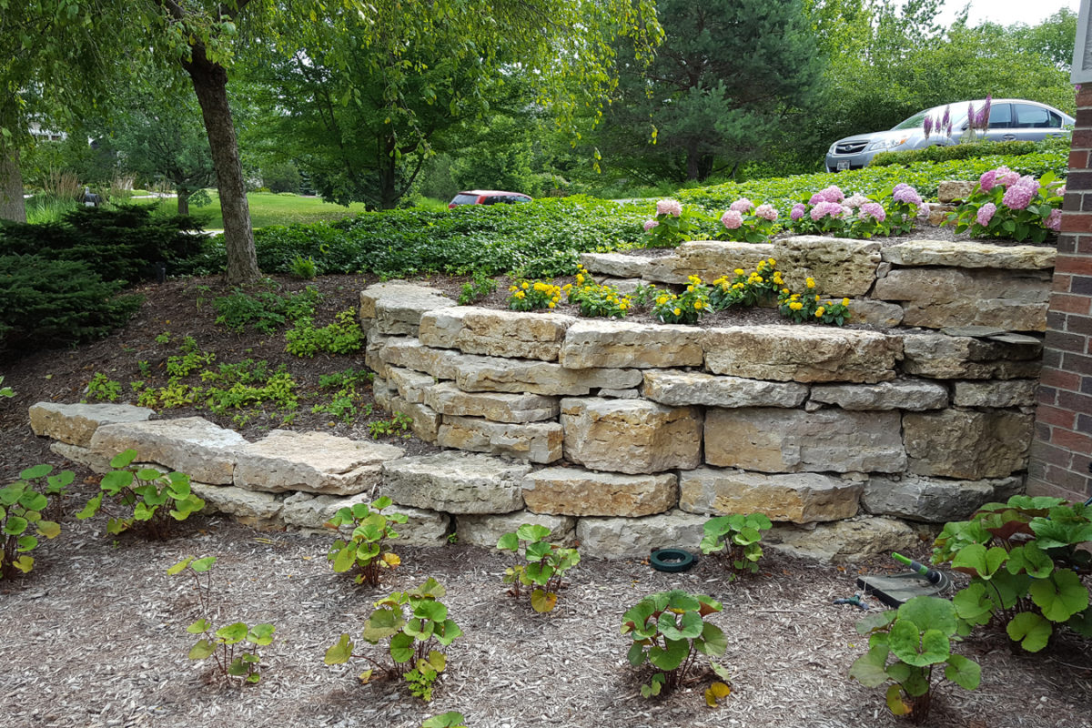 Retaining Walls | Seat Walls | Treetops Landscape Design